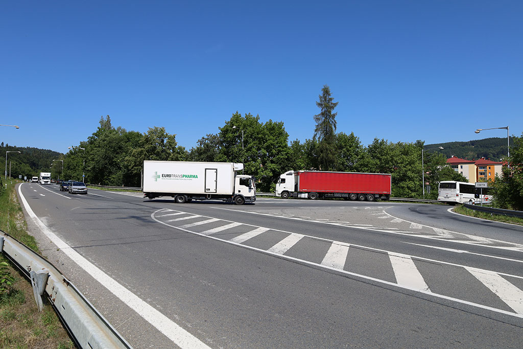 Vybíráme zhotovitele stavby I/57 Vsetín–připojovací pruh - Ředitelství silnic a dálnic s. p. pro ...